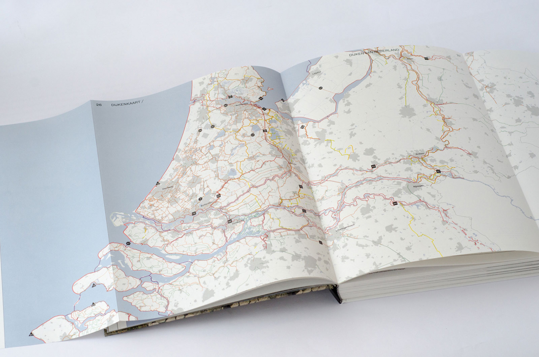 Everything about Dutch dikes in one book (324 pages)